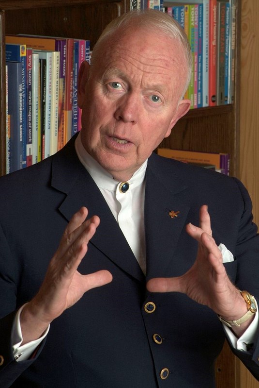 Tony Buzan | Albatrosmedia.cz